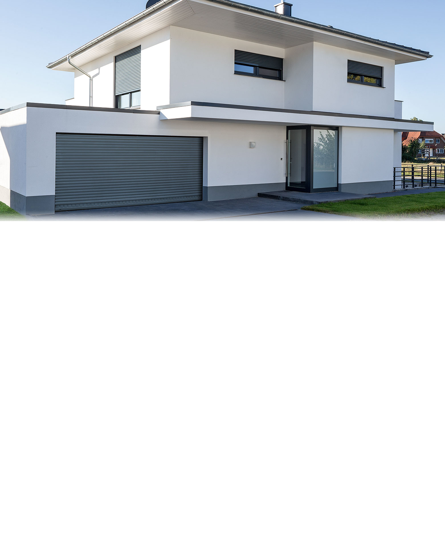 Alulux: roller shutters, garage doors, venetian blinds and textile screens